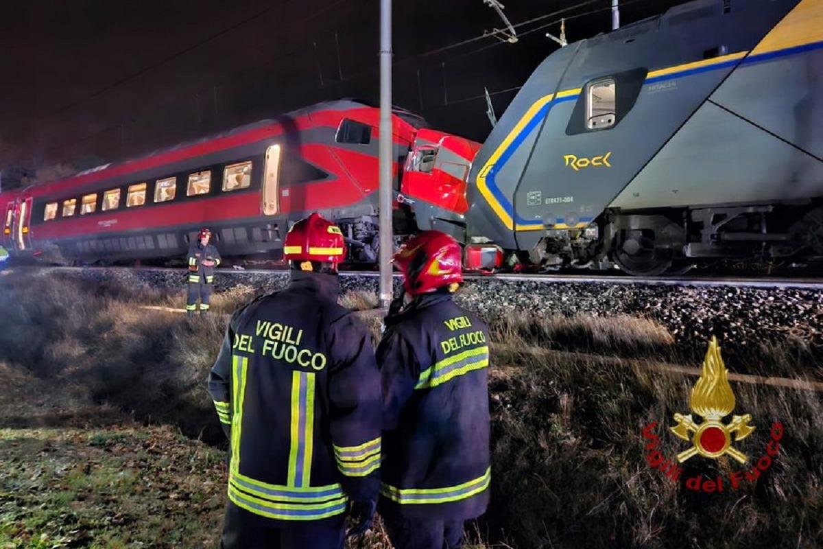 17 Injured in Italy Train Crash as Two Trains Collide in Northeast Italy