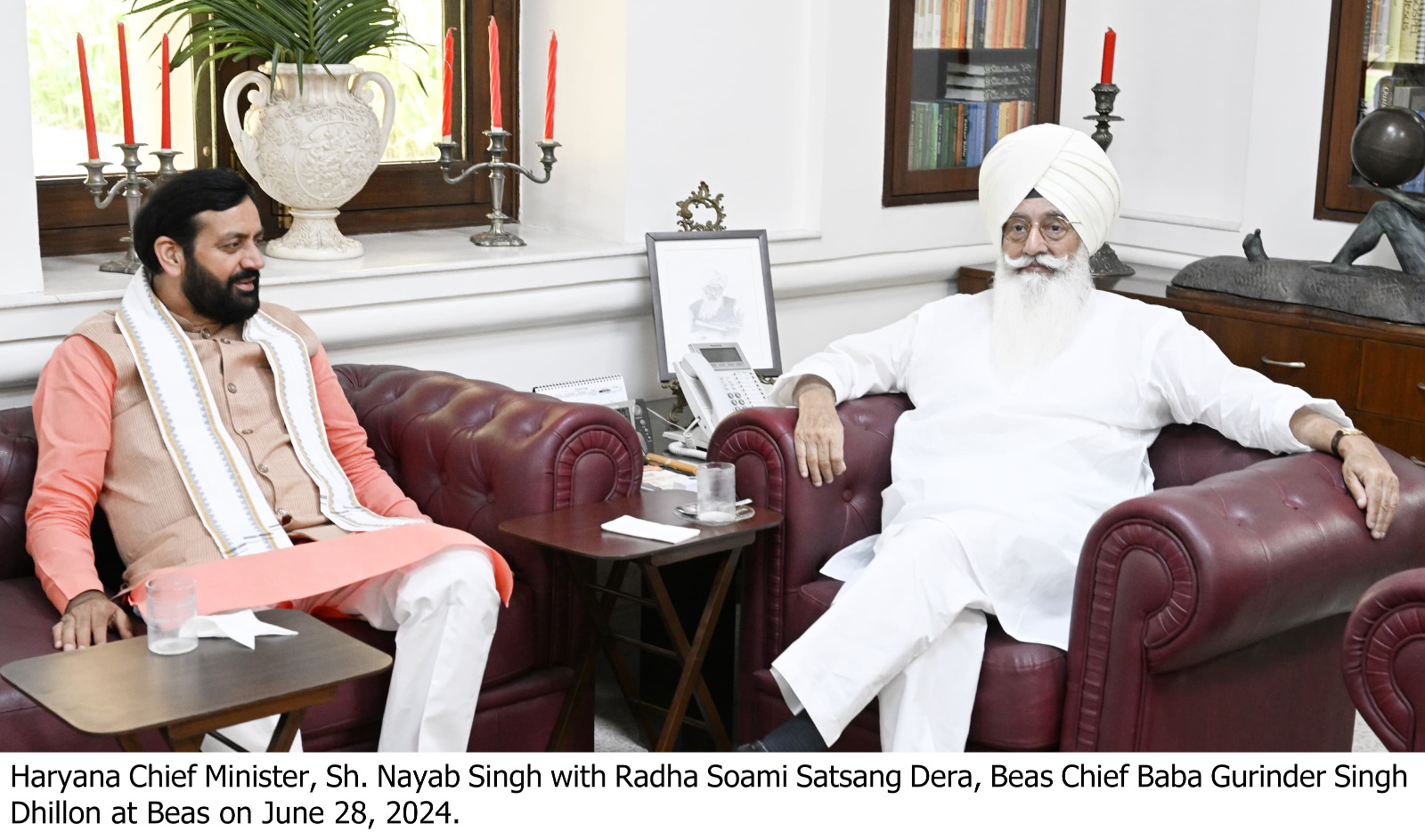 Haryana Chief Minister pays courtesy visit to Radha Soami Dera Chief ...